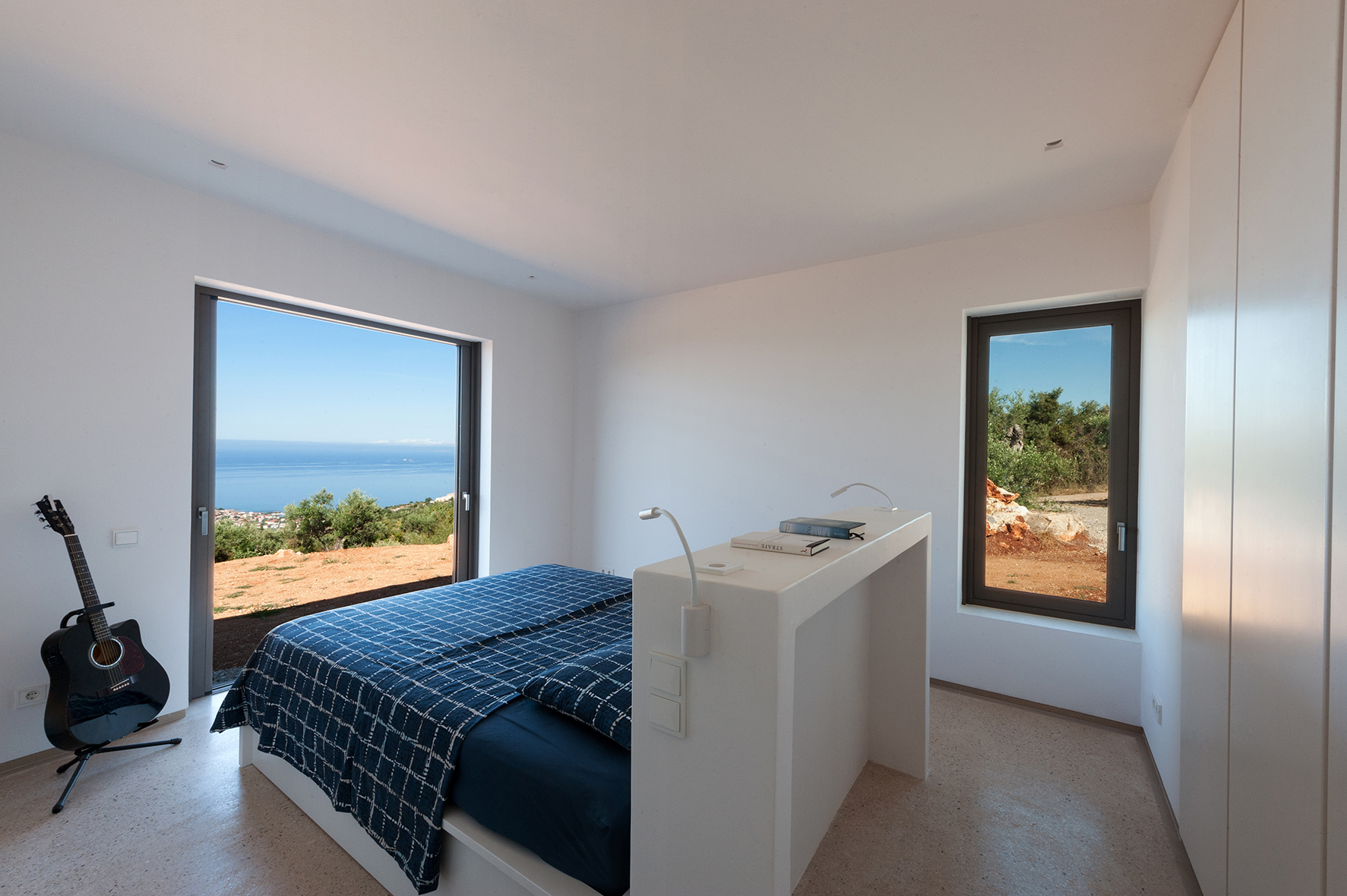 Privately Owned Building | ΝΕΟΚΕΜ