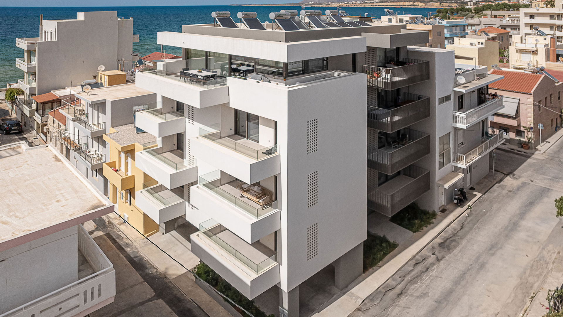 Apartment Building | ΝΕΟΚΕΜ